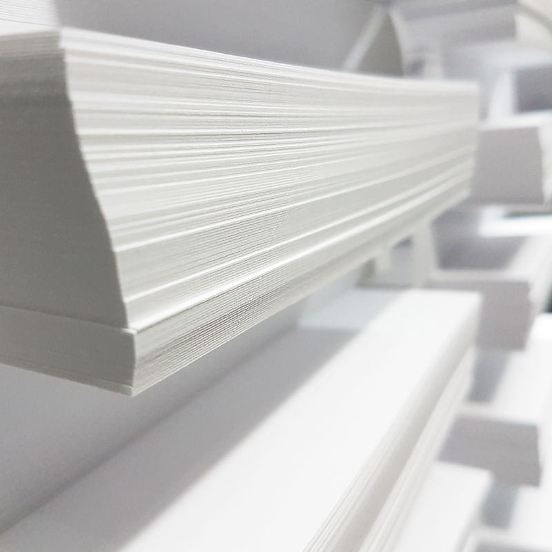 White Card Smooth 350 gms