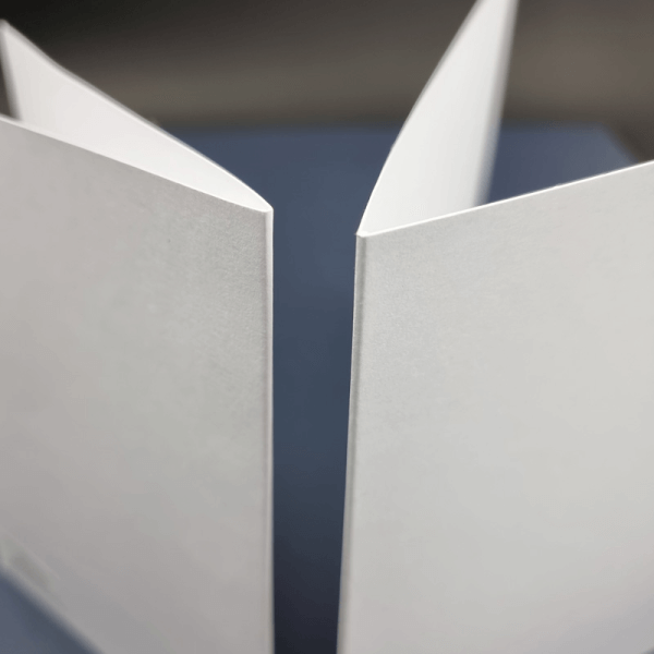 White Card Smooth 300 gms / 300 gsm